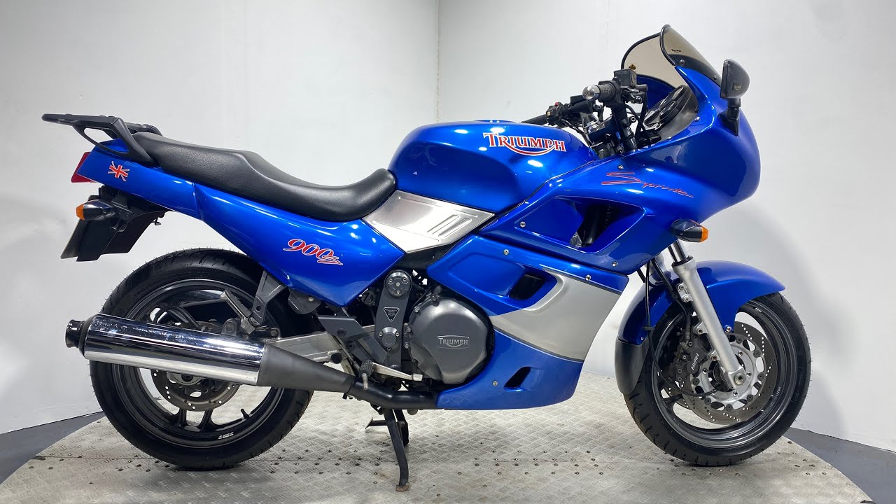TRIUMPH SPRINT 900 31K WALK AROUND - YouTube
