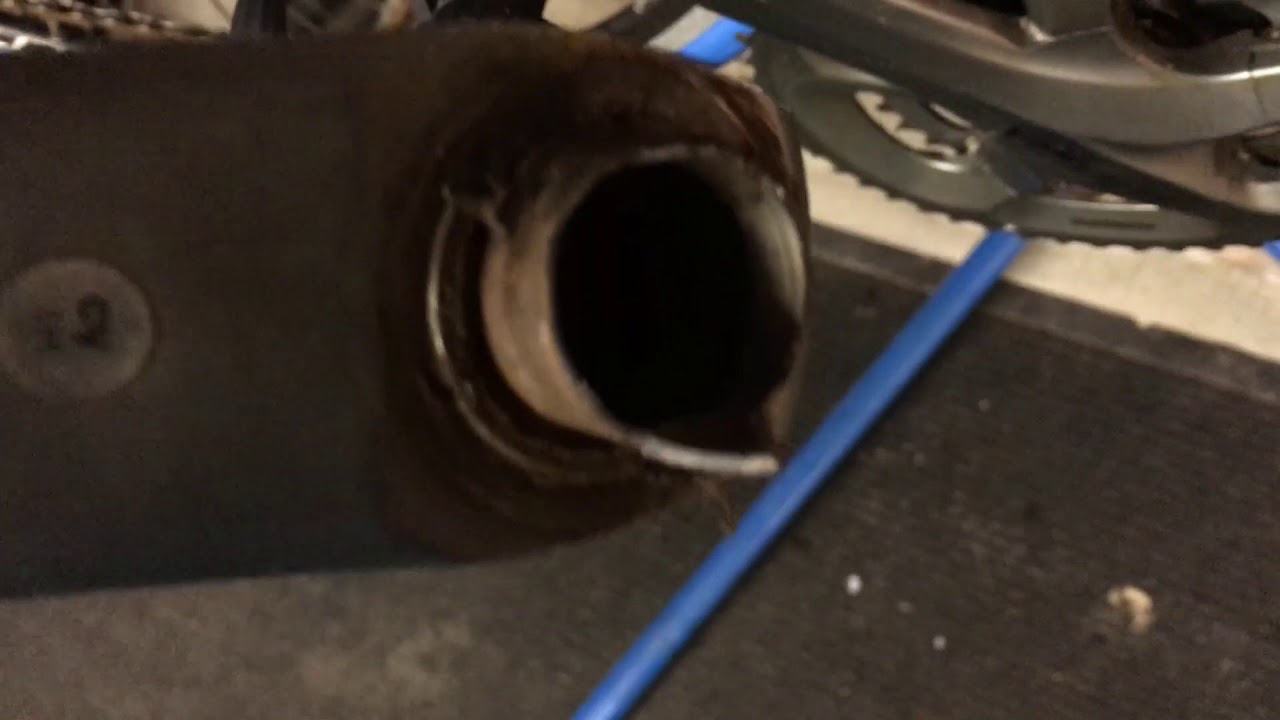 Ultegra Crank Spindle Snap - YouTube