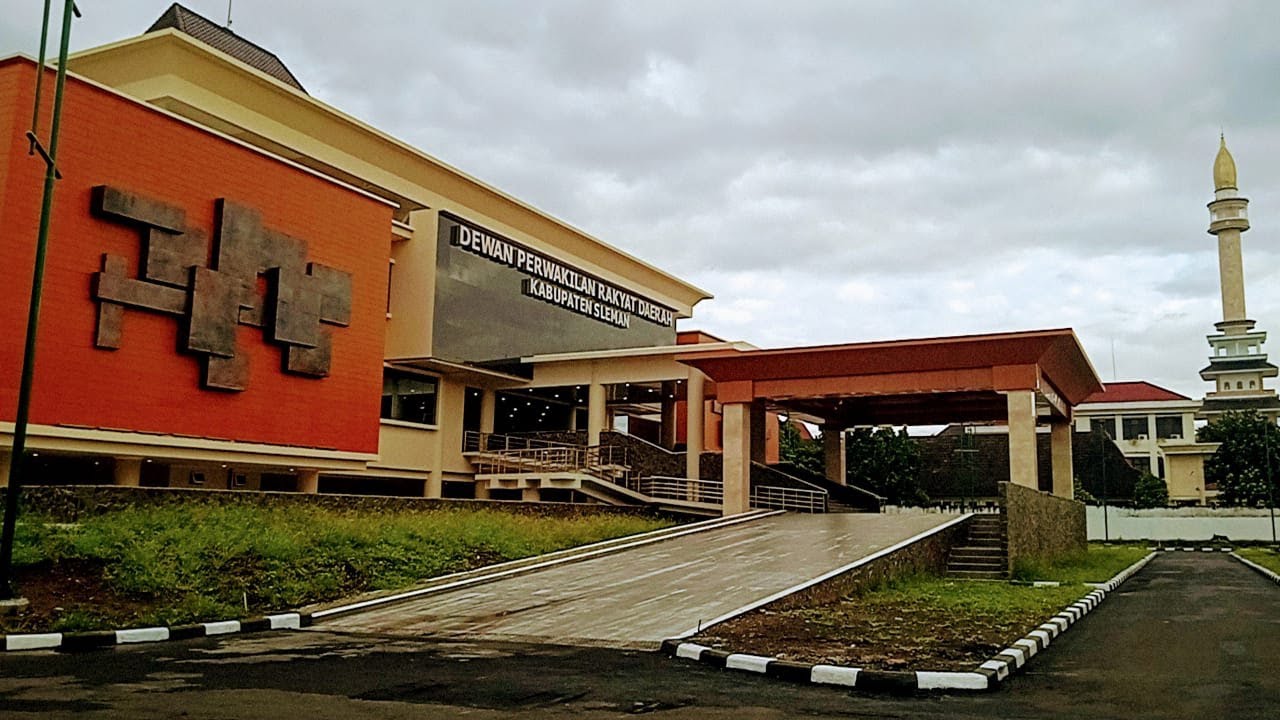 #Keren #Terbaru #Sleman GEDUNG BARU DPRD SLEMAN, - YouTube