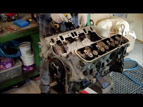 Rover V8 Full Service - YouTube