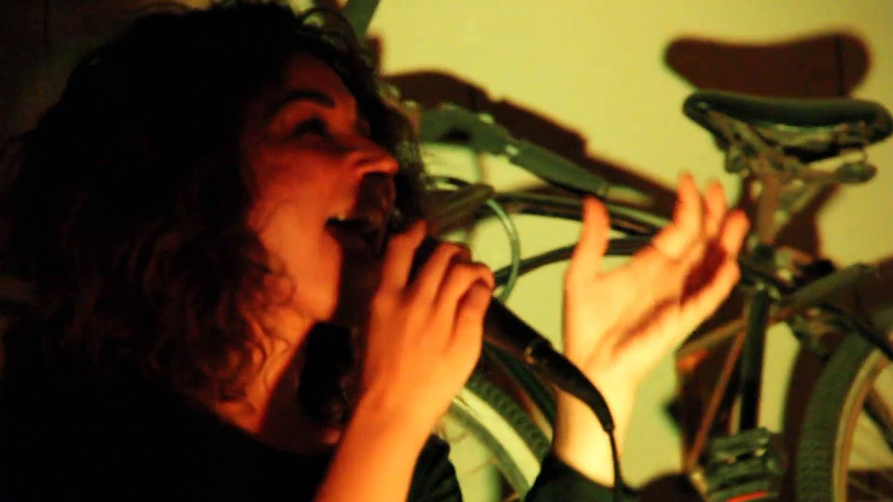 A long walk - Jill Scott - Tatiana Tarsia - Fabio Garzia - YouTube