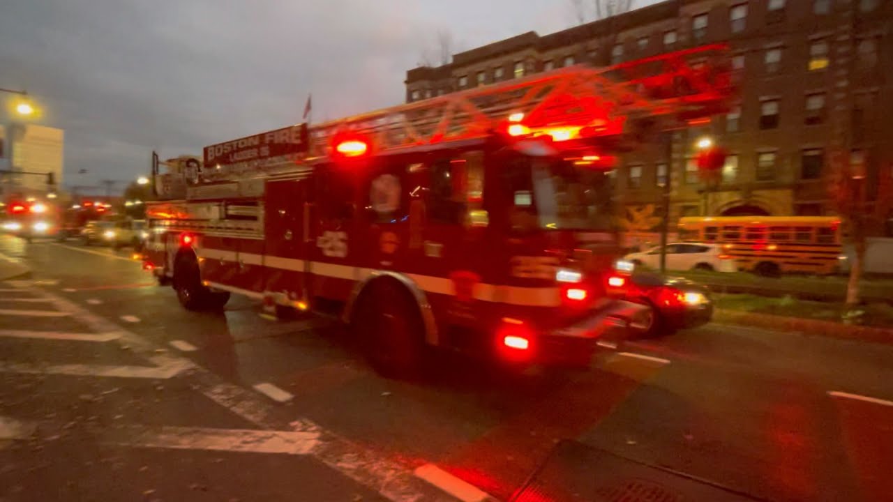 Boston Fire Ladder 26 and Engine 37 responding to Hospital Alarm - YouTube