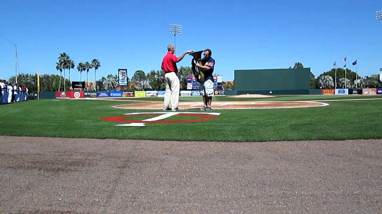 Jim Syoen playing the National Anthem on the tuba - YouTube