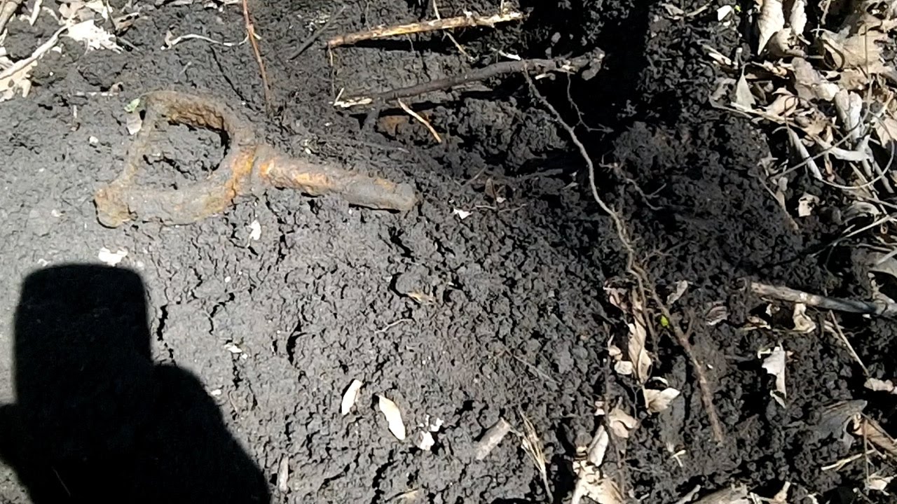 Midwest Diggers - Metal Detecting Fall Club Hunt cool finds - YouTube