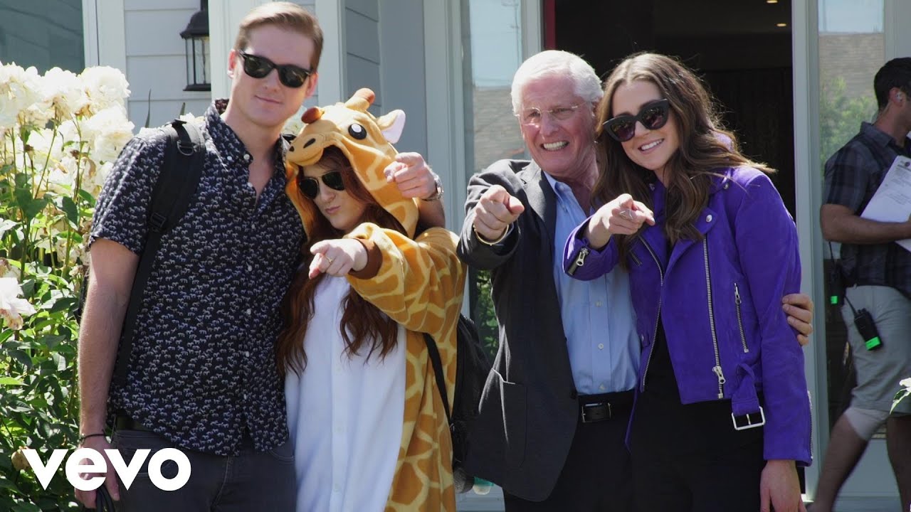 Meghan Trainor - Behind the Scenes of Me Too - YouTube