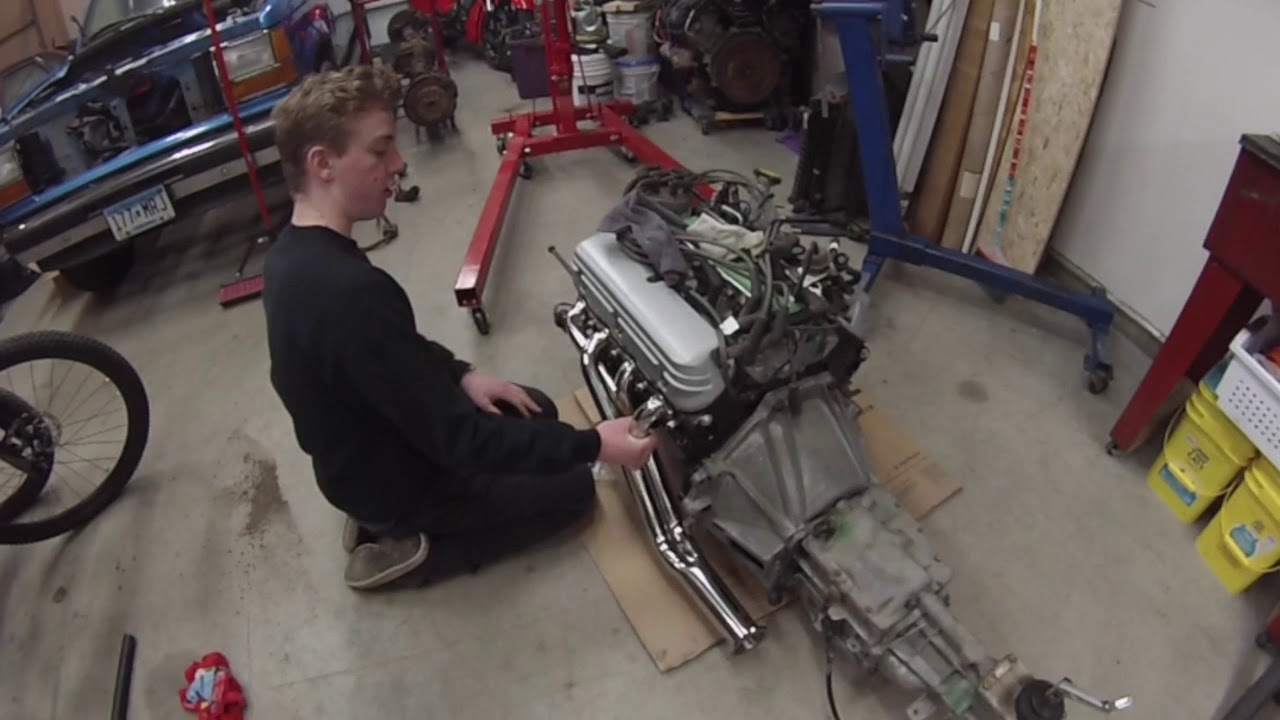 Ranger V8 Swap - Episode 2 - Engine install - YouTube