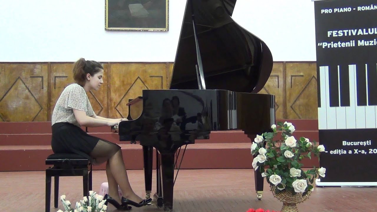 Asturias - Andra-Maria Mãciucã - YouTube