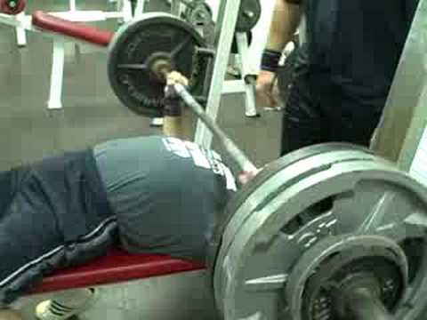 Bench Press 345 x 3 masters lifter - YouTube