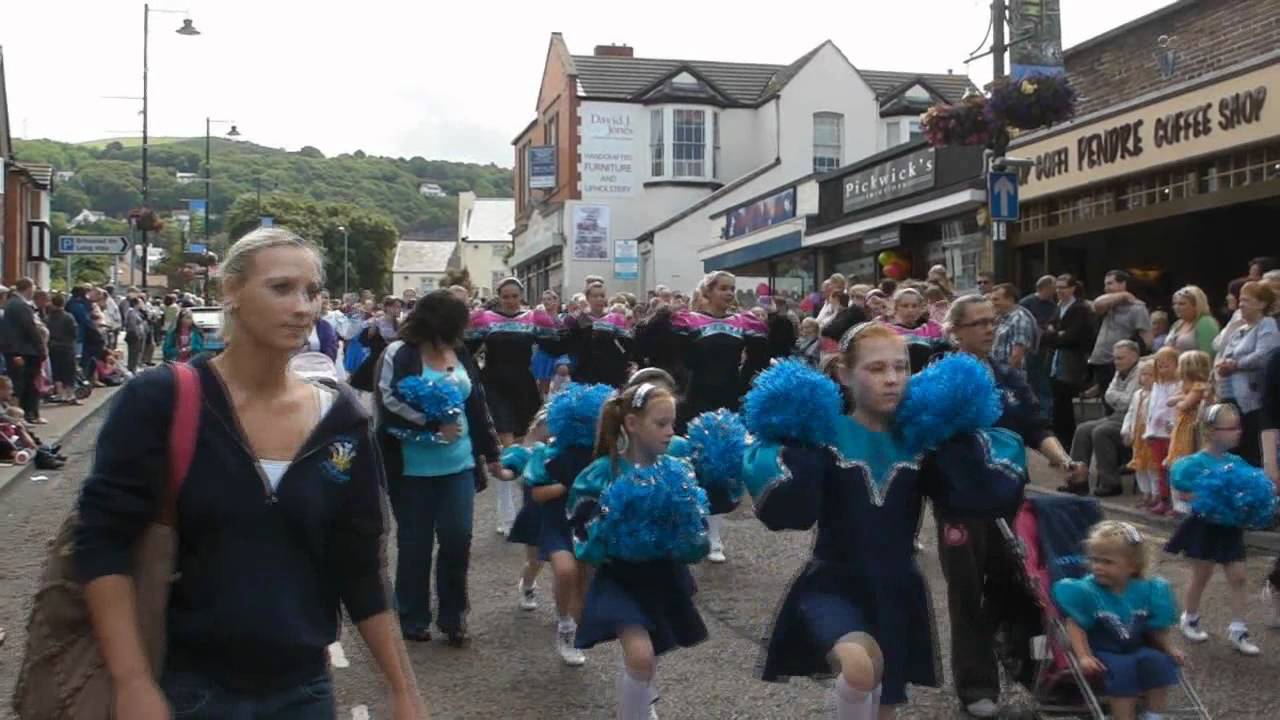 Prestatyn Carnival Parade 2011. Part 3. - YouTube