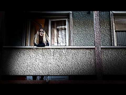 Xutos e Pontapés - Menina estás á Janela