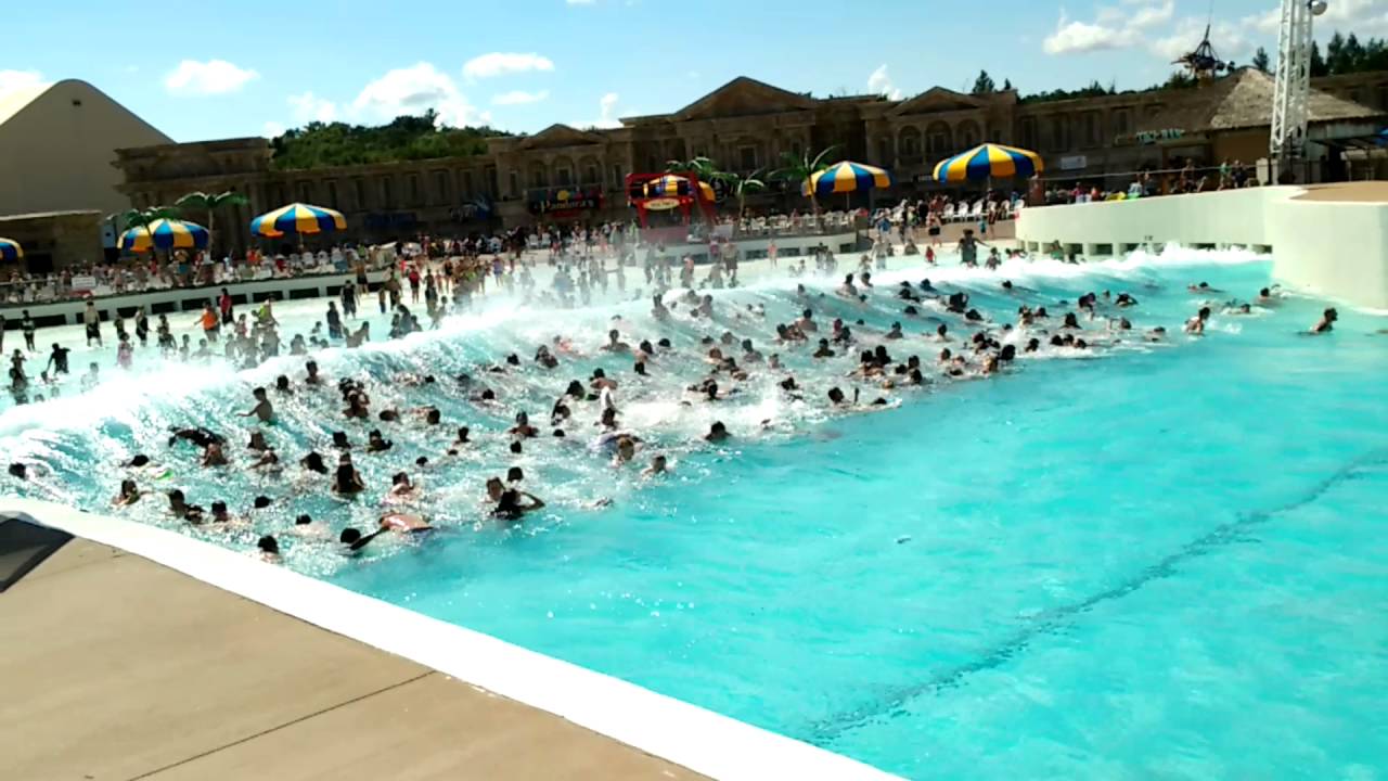 Best wave in Wisconsin dells! - YouTube