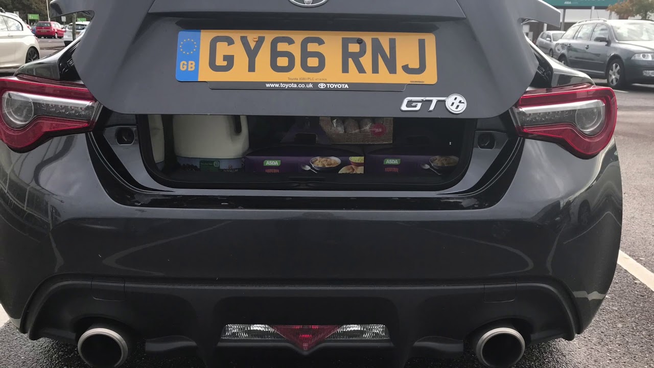Road Test and review of Toyota GT86 review. - YouTube