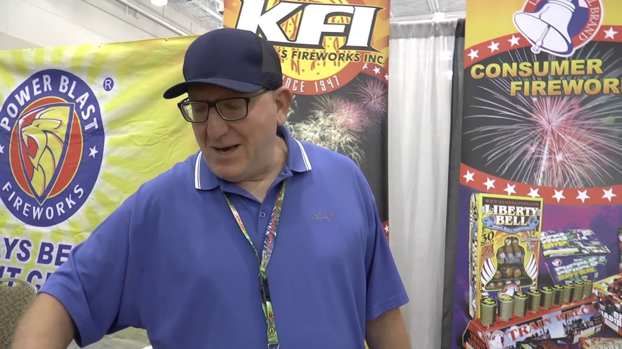 Kellners Fireworks at the NFA Convention 2017 - YouTube