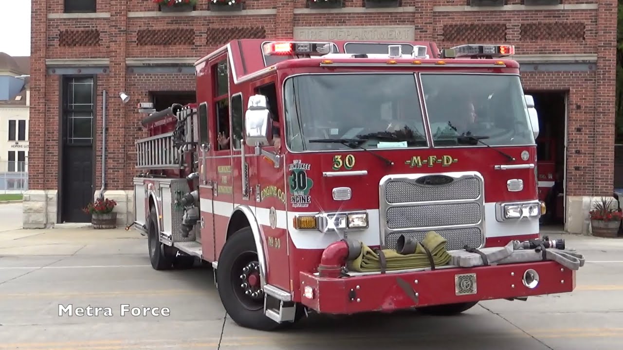 Milwaukee Fire Dept Engine 30 Responding - YouTube