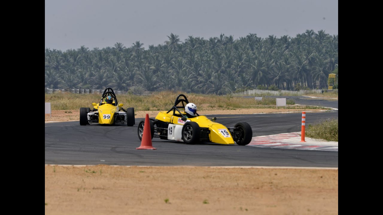 Overtakes | Formula 1300 - YouTube