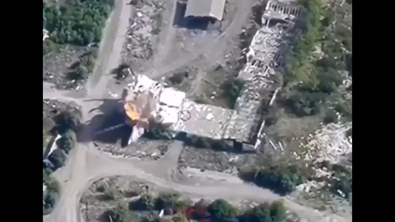 Tor SAM System Tracked into a Building and Targetted by HIMARS - YouTube