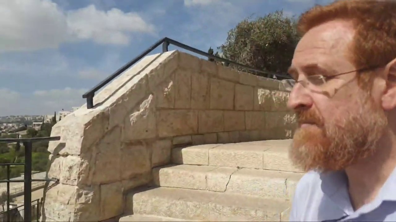 Universal Prayer Opposite Temple Mount - YouTube