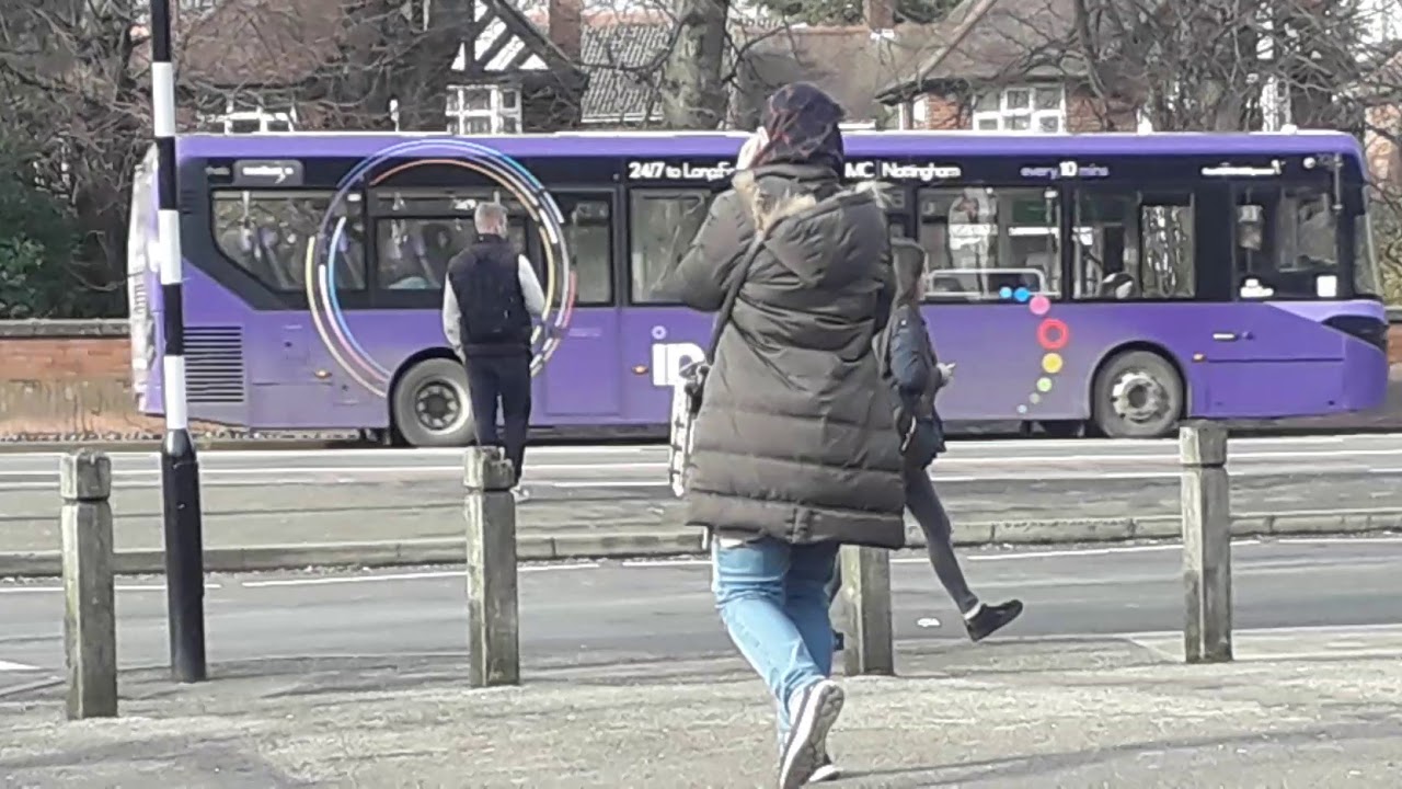 QMC (Queens Medical Centre): Buses & Hospital Entrance - YouTube