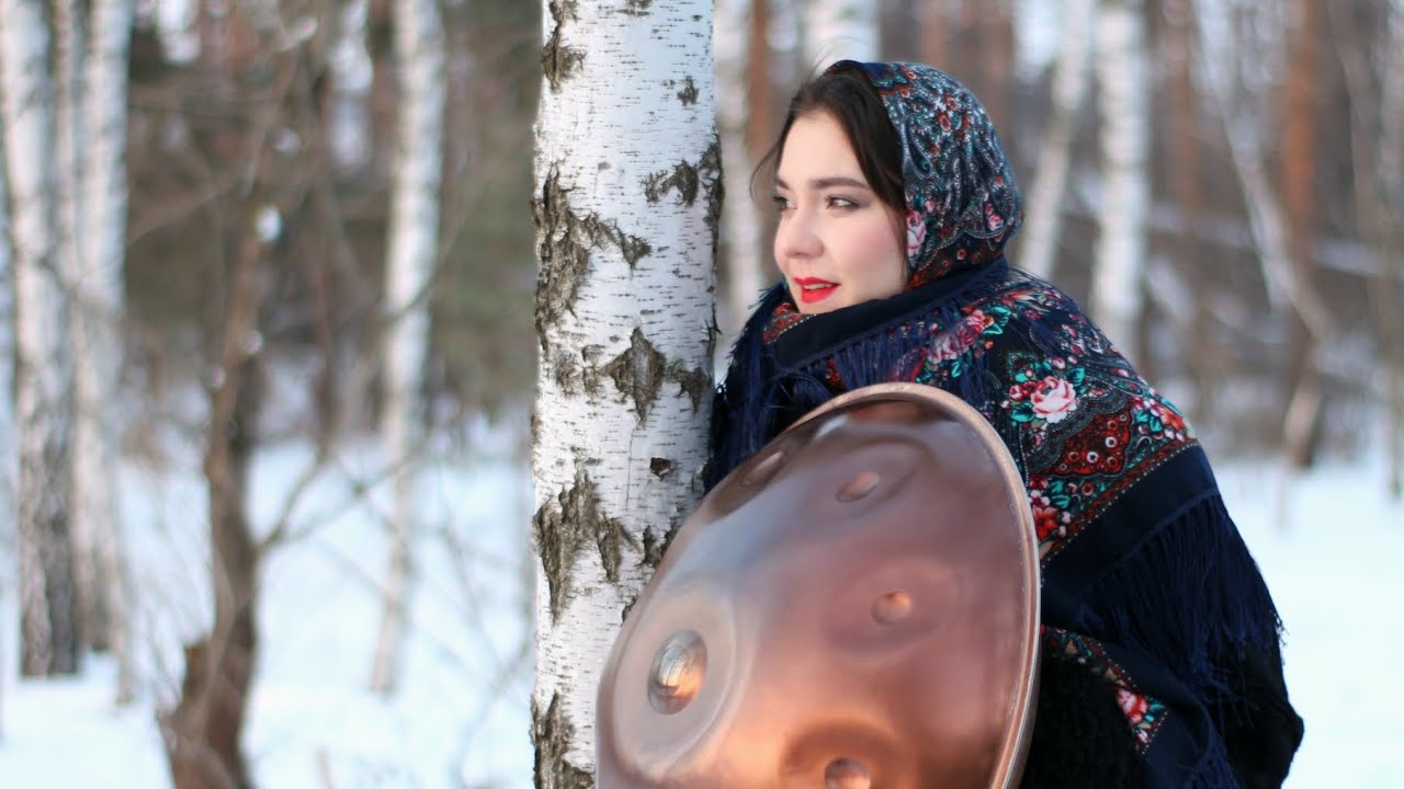 Русская девушка играет на хэндпане. Handpan and Russian girl - YouTube
