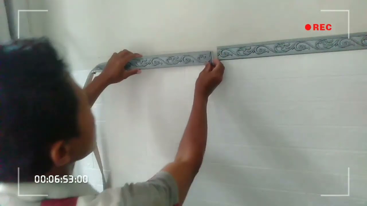 cara pasang list wallpaper dinding dg mudah - YouTube