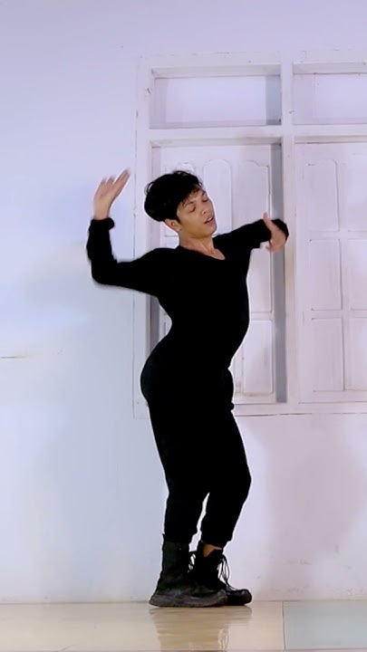 [MIRRORED] ITZY - BORN TO BE dance cover #shorts - YouTube