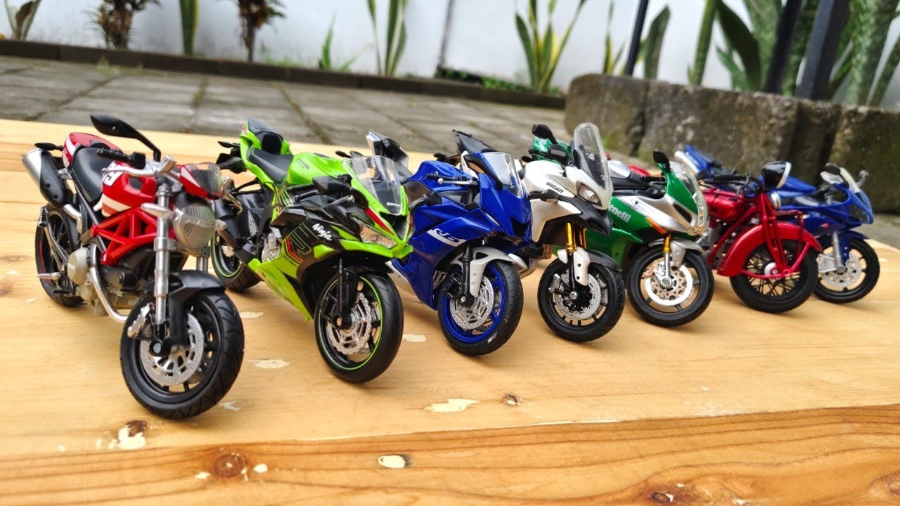 Review of Scale Model Sport Bikes | Kawasaki ZX-6R | Yamaha YZF-R6 ...