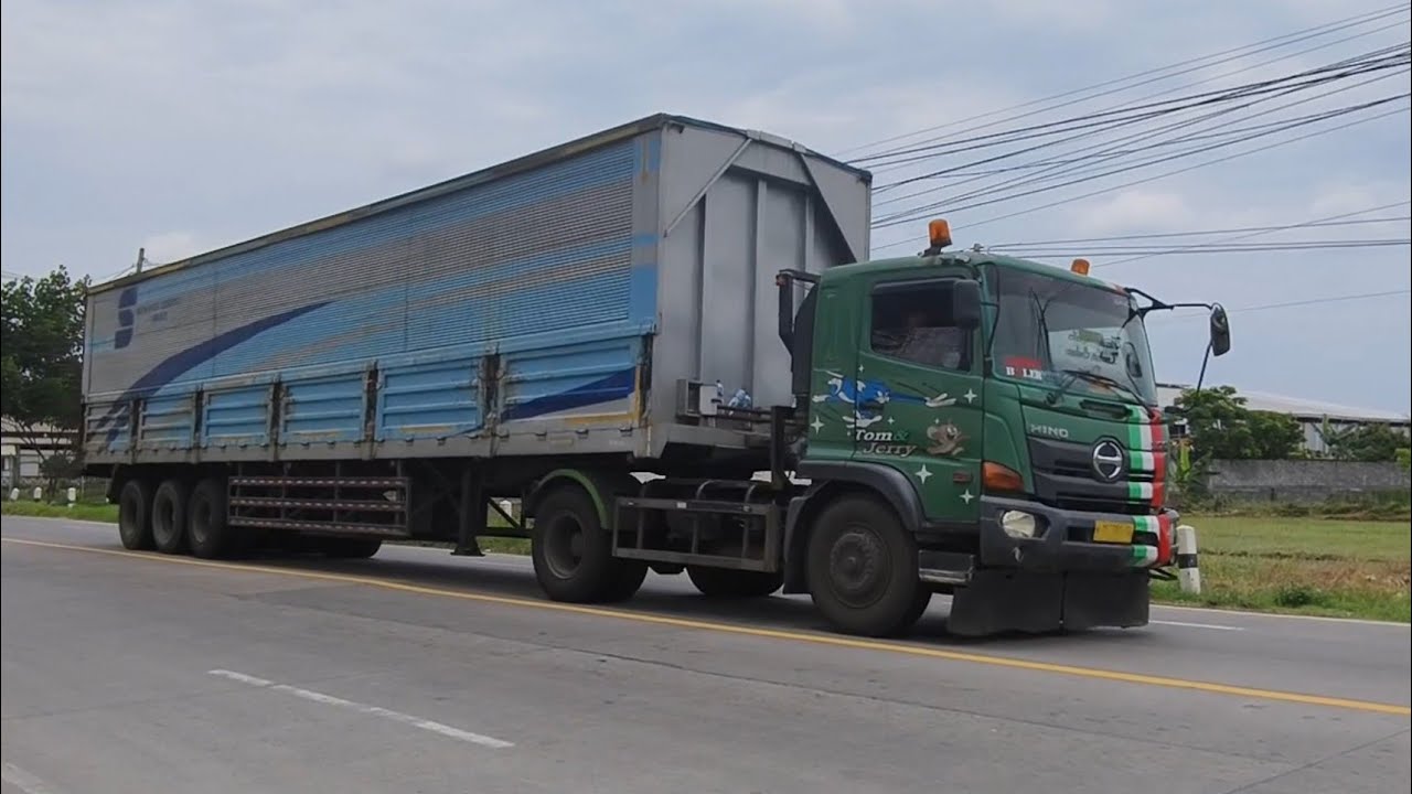 Truk Tangki Trailer UD Quester, Truk Trailer Wingbox Hino 500 | Truck ...