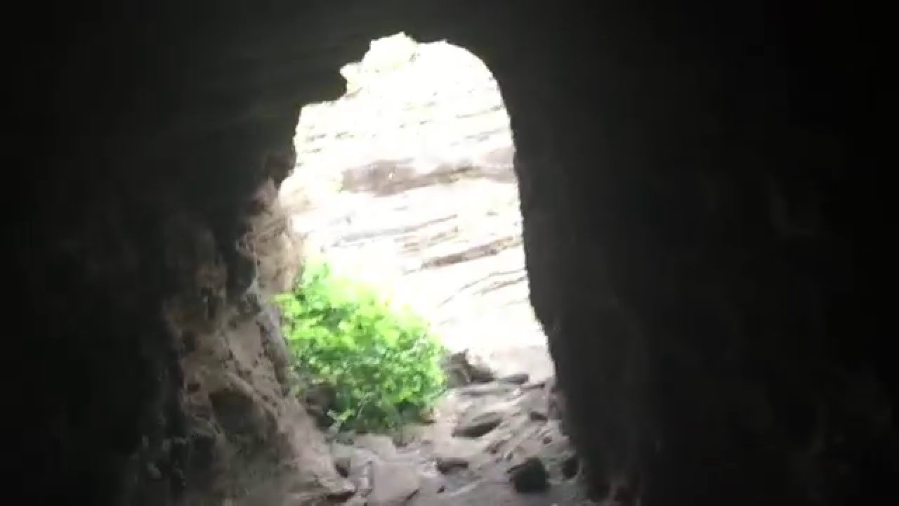 Secret Lava Tube, Oahu - YouTube