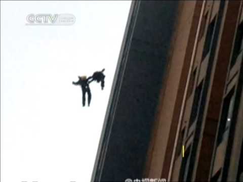 Two firefighters fall to their deaths in Shanghai - YouTube
