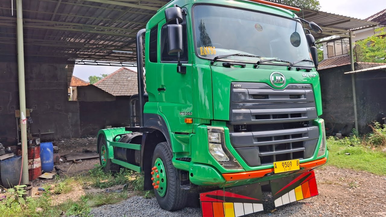 DI JUAL TRUK TRAILER UD QUESTER GKE 280 TAHUN 2018 4X2 - YouTube