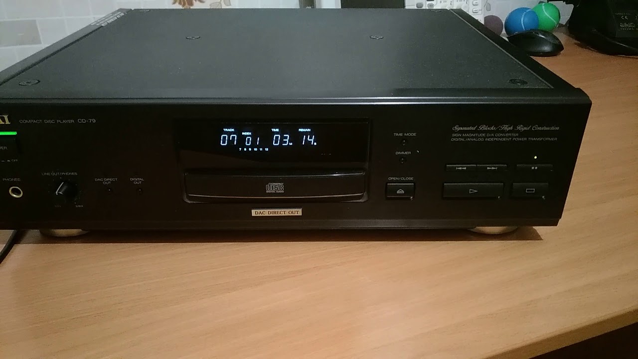 Akai cd 79 - YouTube