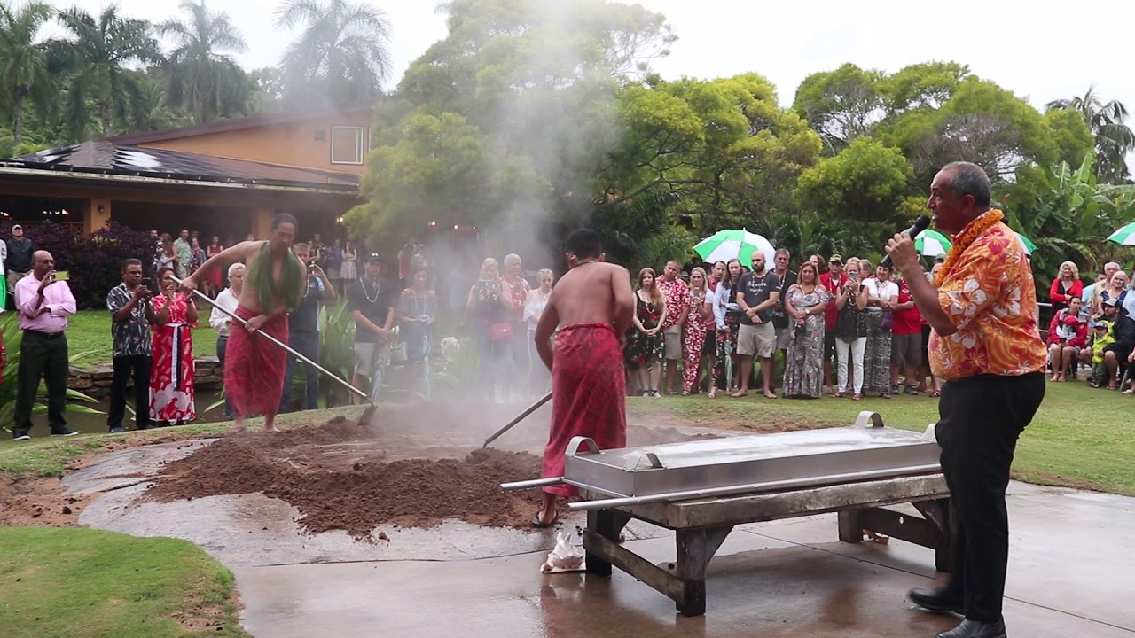 Imu Ceremony - Smith's Family Garden Luau - YouTube