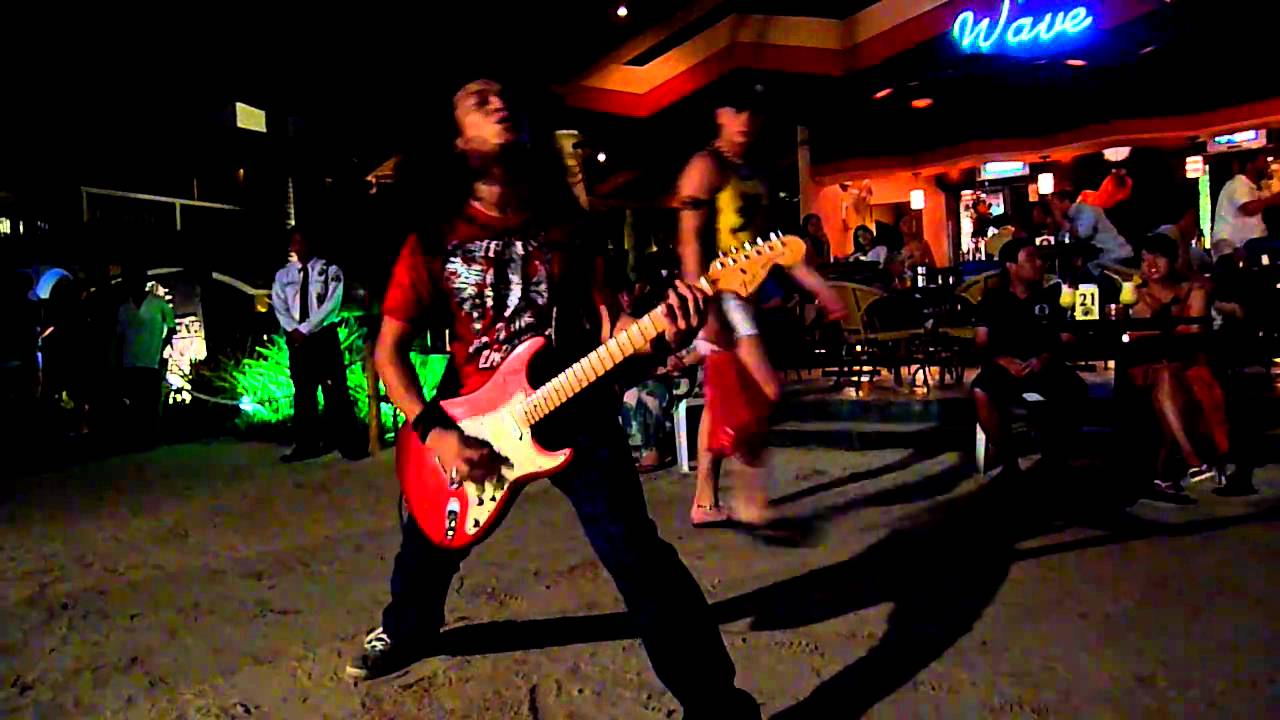 Boss band boracay - Bohemian Raphsody and We are the Champion... - YouTube