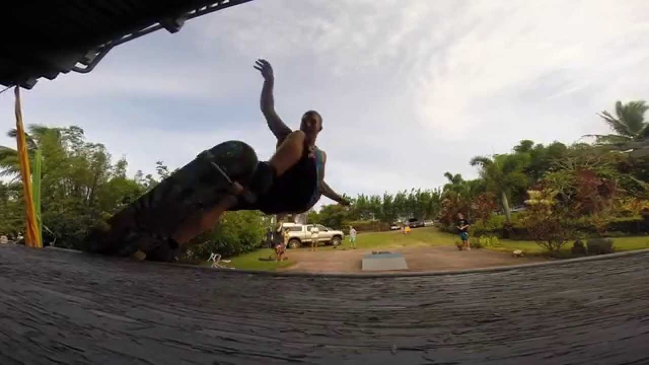 Quarter pipe skating - YouTube