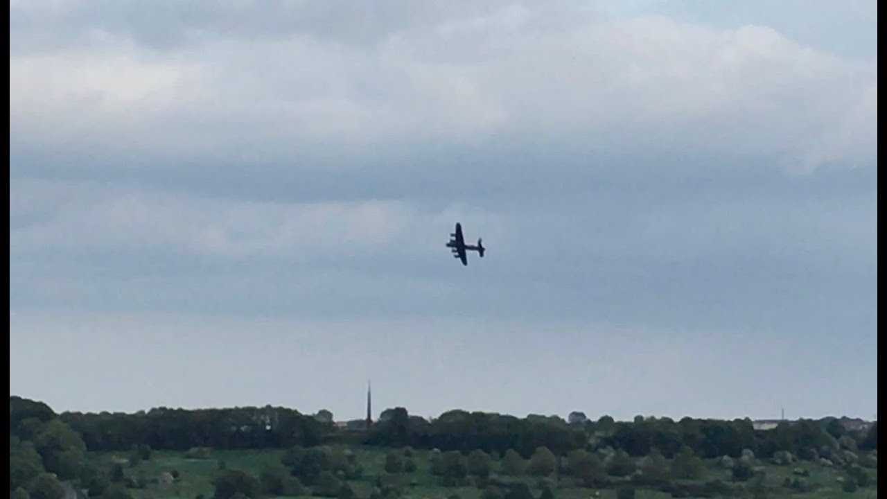 Lancaster PA474 seen over Lincoln Bomber Command Centre marking 80th ...