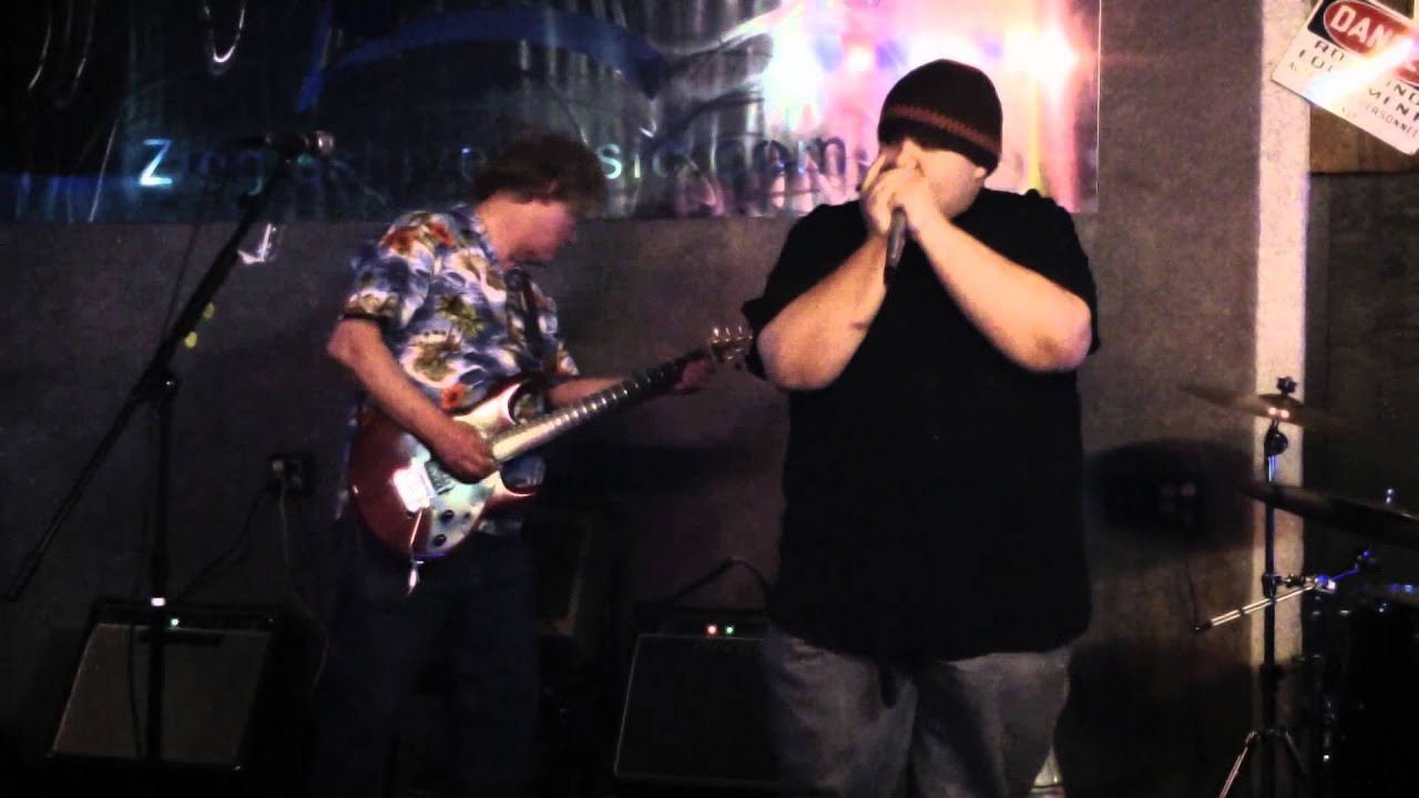 Memphis Mini amp at a Jam - YouTube