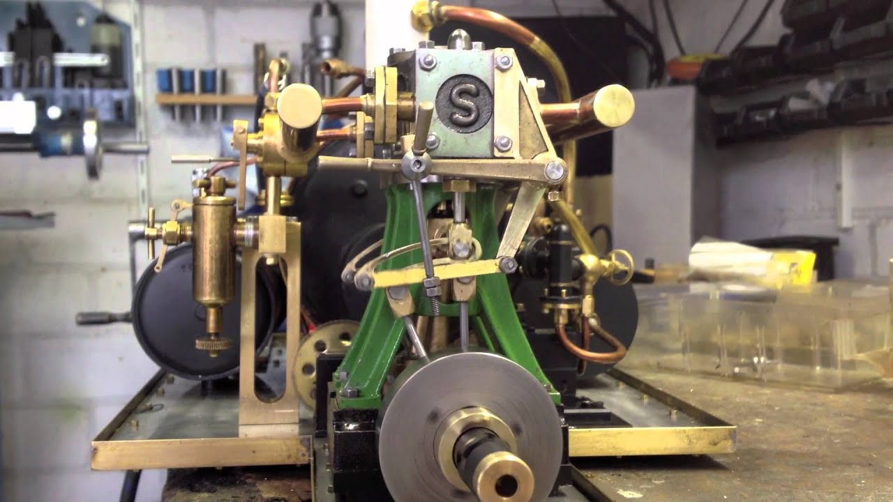 Stuart D10 with reverse on air, very low speed - YouTube