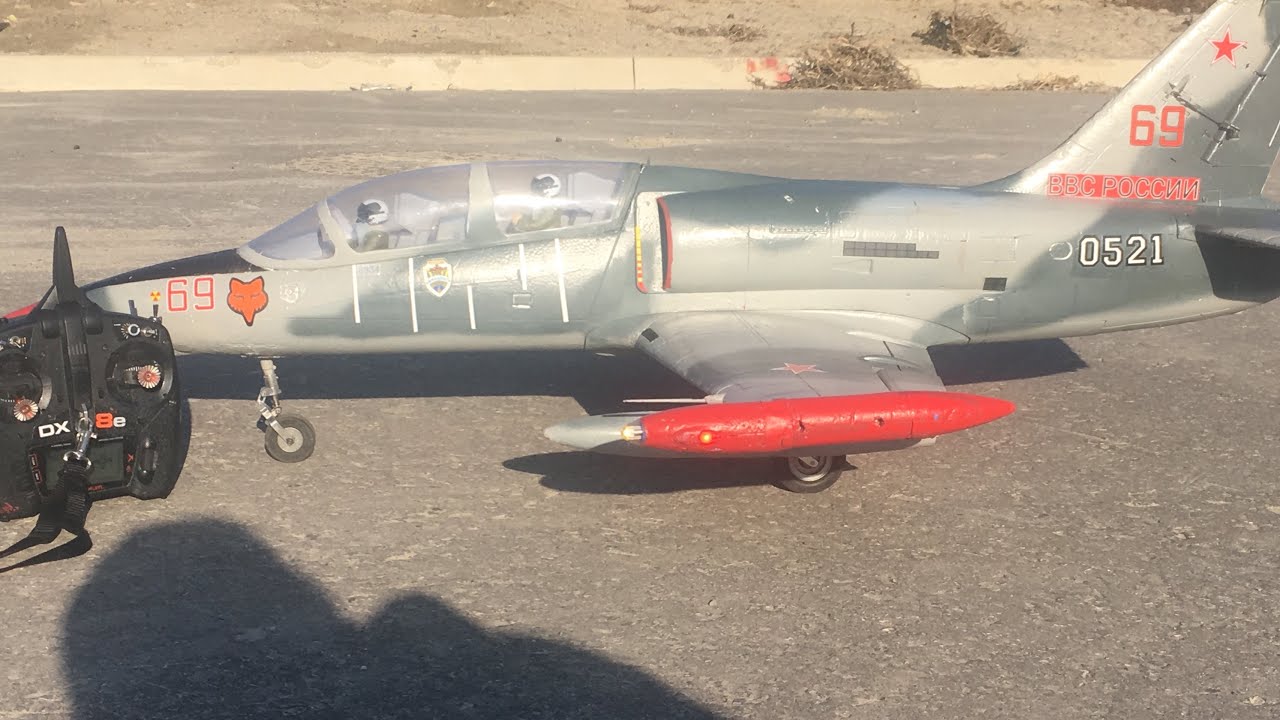 Freewing L-39 awesome flight - YouTube