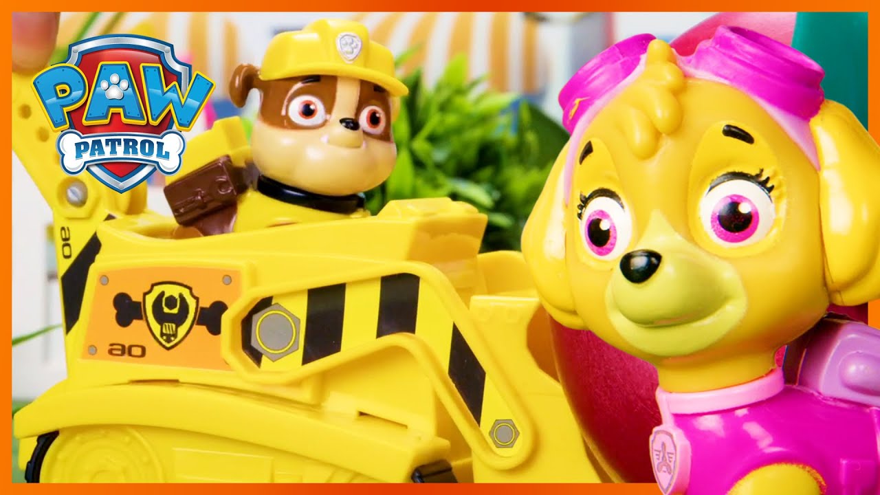Pups Save the Adventure Bay Pet Parade 🐶 - PAW Patrol - Toy Play for ...