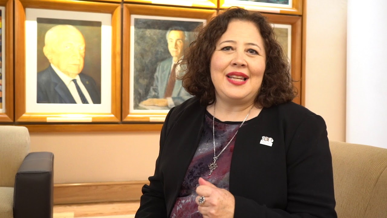 María Elena Rivera Heredia dedica unas palabras a la Dra. María Elena ...