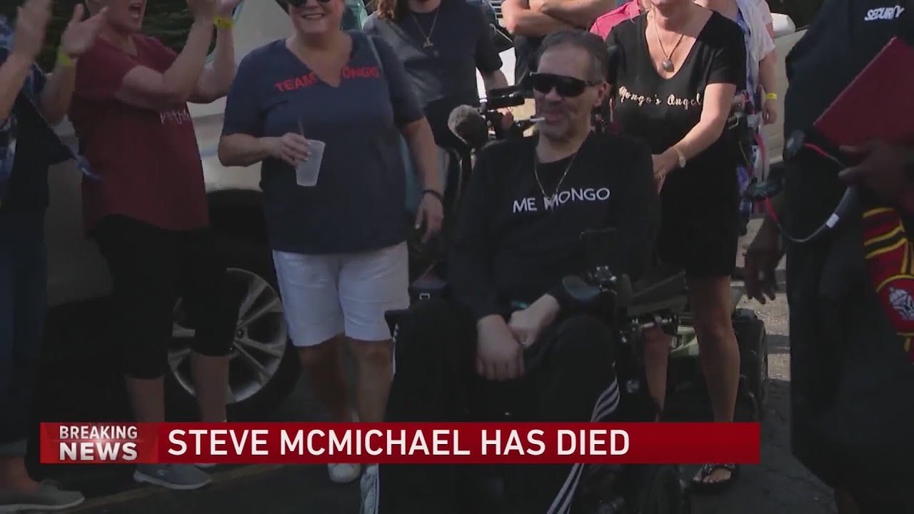 Bears great Steve ‘Mongo’ McMichael dies at age 67 - YouTube