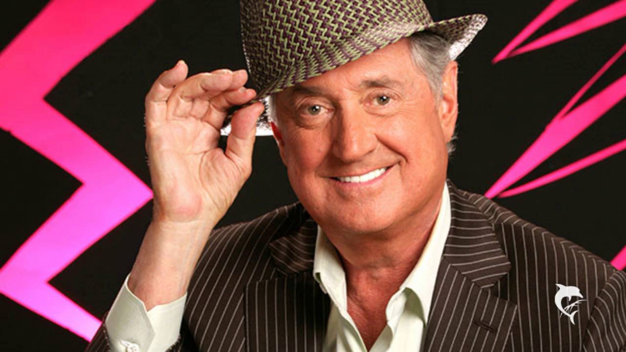 Neil Sedaka - Smile - YouTube