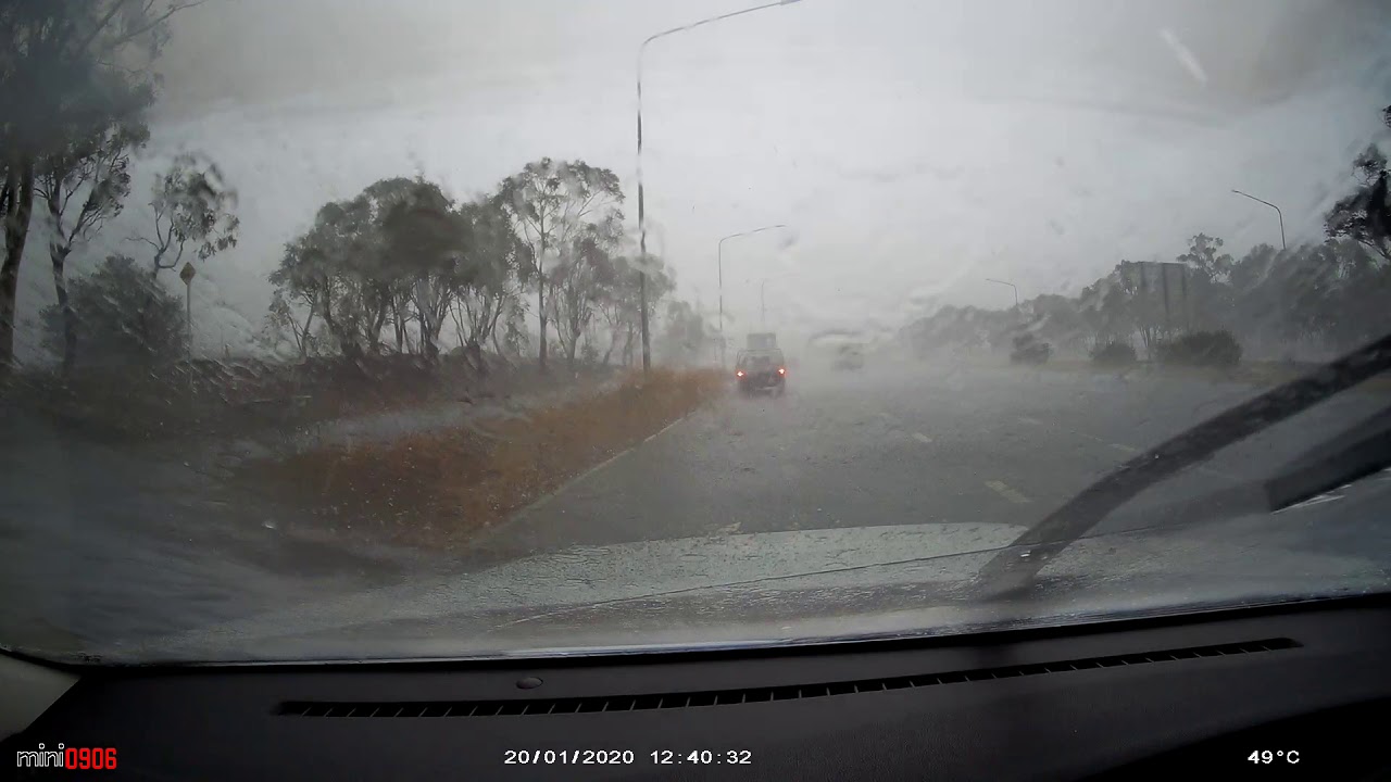 Canberra hail 20/1/20 - YouTube