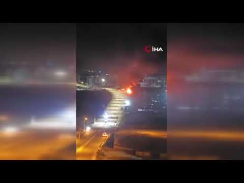 Özel Endüstri Bölgesinde Korkutan Yangın: 2 Tanker ve İş Makineleri Yandı