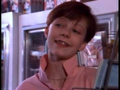 Kids of Degrassi Street - Ep 13 - Liz Sits The Schlegels - YouTube