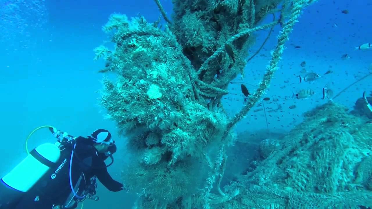 scuba diving, blue dolphin dive centre, djerba, october2014 - YouTube