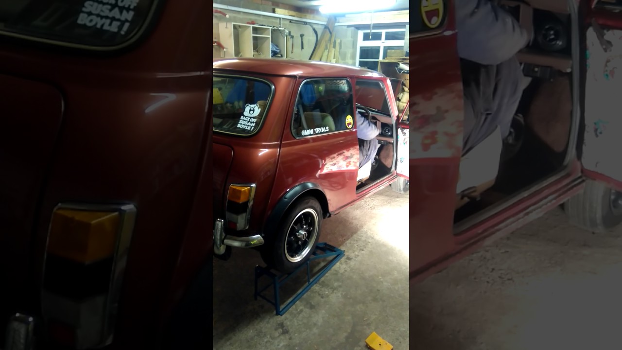 Classic mini RC40 with magic pipe - YouTube