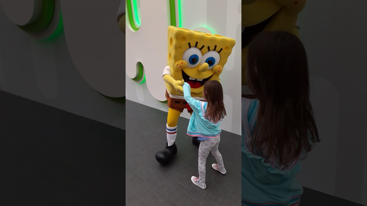 #spongebob Meeting Spongebob at Nickelodeon Universe Park at Amercian ...
