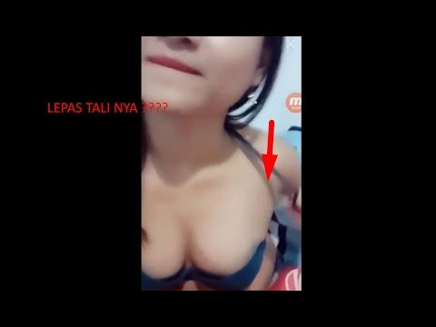 BIGO-LIVE Lepas tali Kutang Hampir - Hampir
