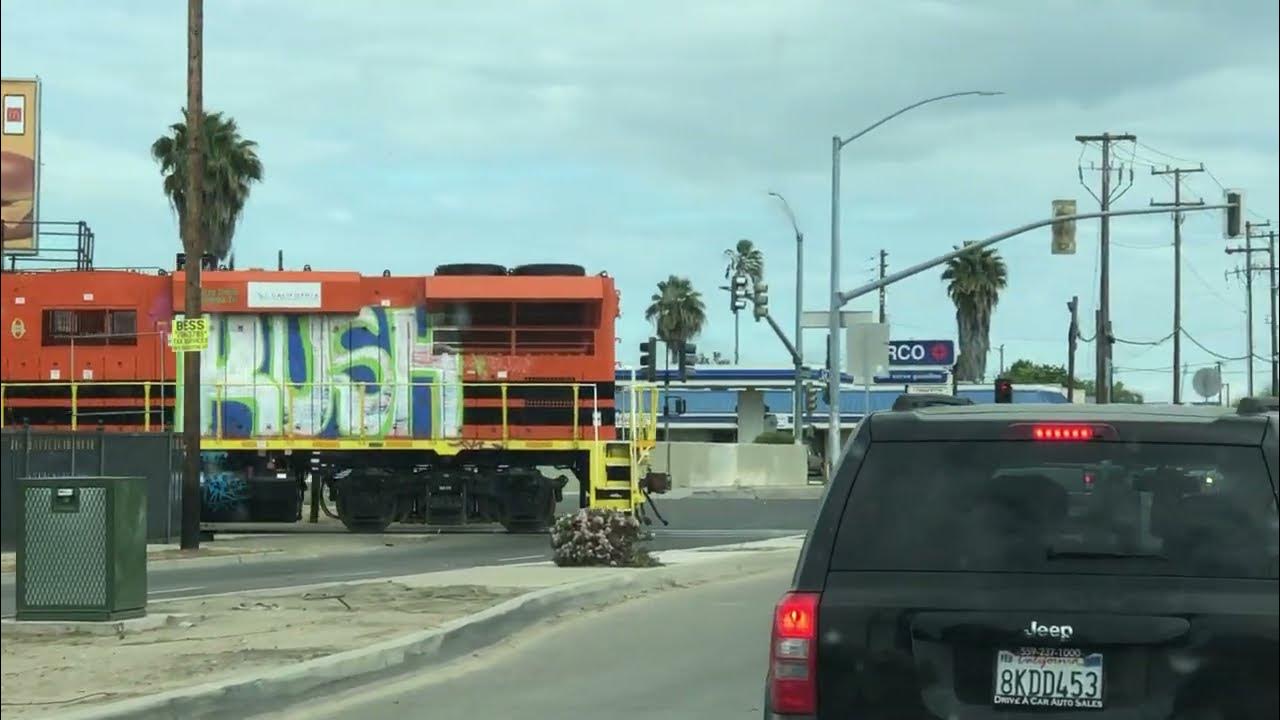 SJVR 2409 passing Chestnut Ave - YouTube